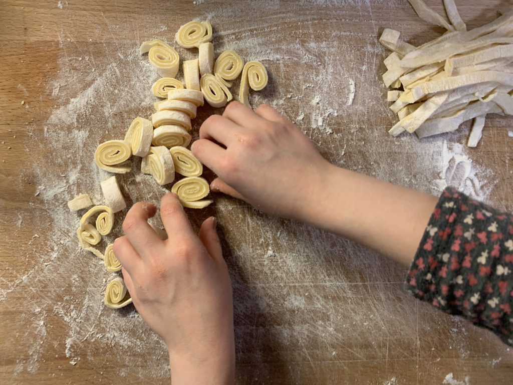 Pâtes maison SANS MACHINE – pinkcappuccino.ch